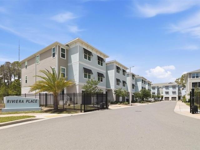 1225 Savona Dr NE, Saint Petersburg, FL 33702