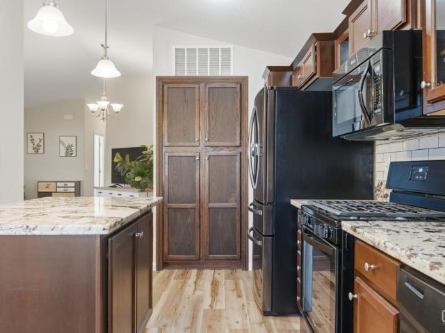 1225 Taft Highway # 5