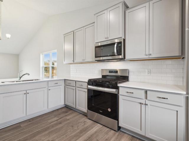 1225 th Street NE