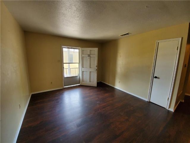 1225 Truxton Street # 21