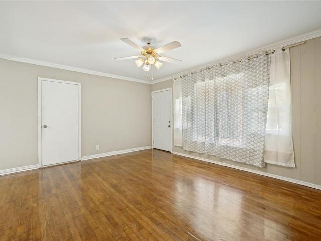 1225 W Boyce Avenue