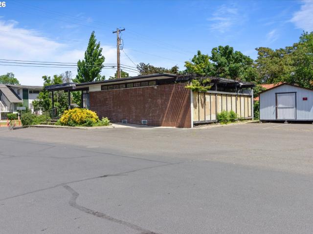1225 W Main ST