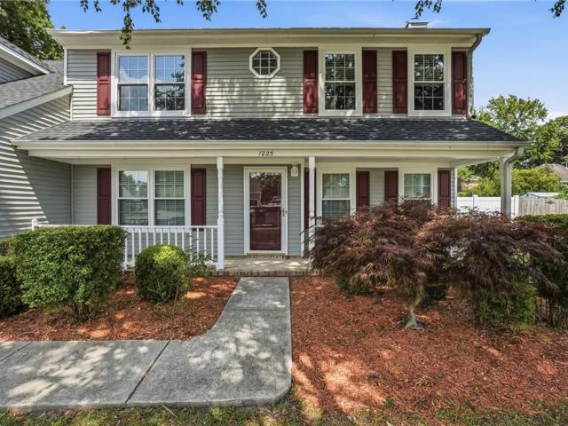 1225 Woodstream CT