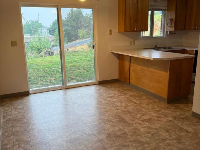 1225 1235 NW Hall Dr