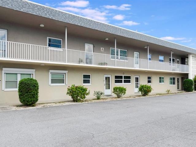 1225 58th St N Apt 203A, Saint Petersburg, FL 33710