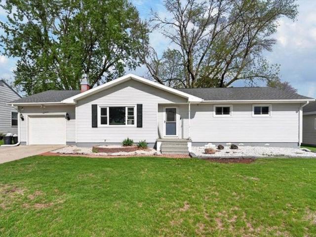1225 5th St, Jesup, IA 50648
