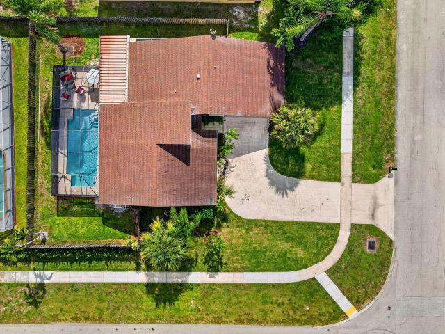 12260 Old Country Rd S, Wellington, FL 33414 | MLS #B26020