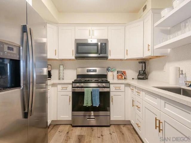 12261 Carmel Vista Rd 175