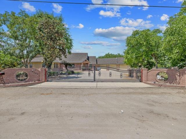 12268 Avenue 328, Visalia, CA 93291