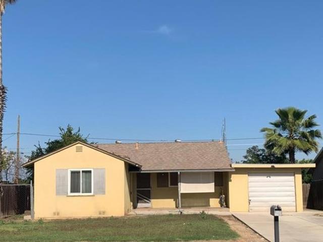 1226 N Hemlock Ave, Reedley, CA 93654