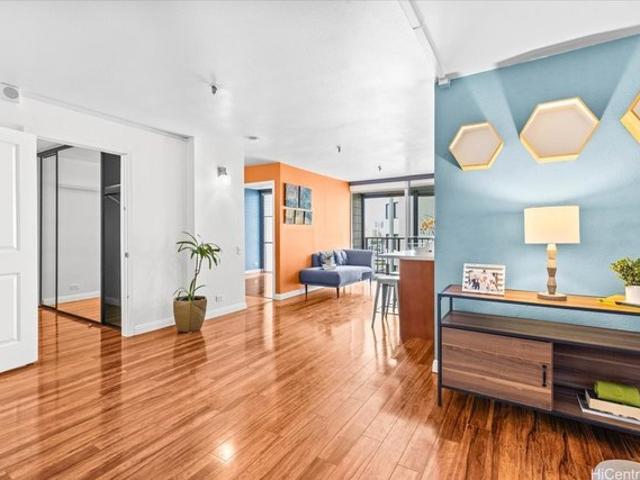1226 Alexander St Apt 1102, Honolulu, HI 96826