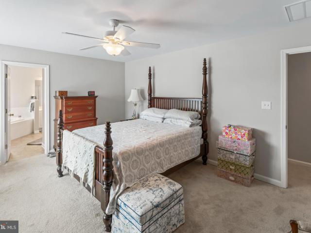 1226 Bancroft Ave, Colonial Beach, VA 22443 | MLS #VAWE2010