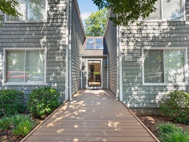 1226 Clifden Grn, Charlottesville, VA 22901