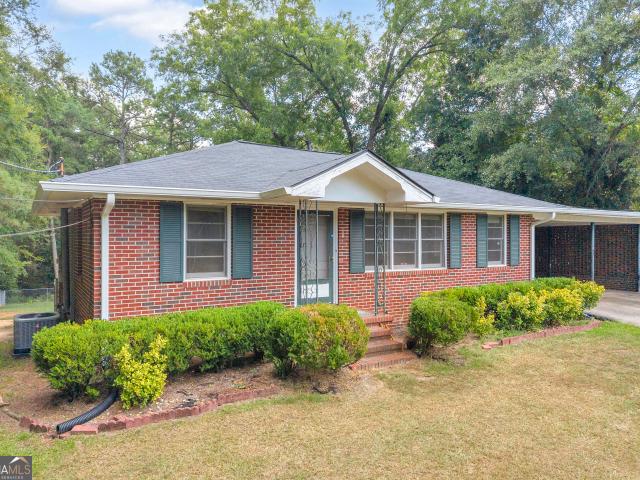 1226 Country Club Road