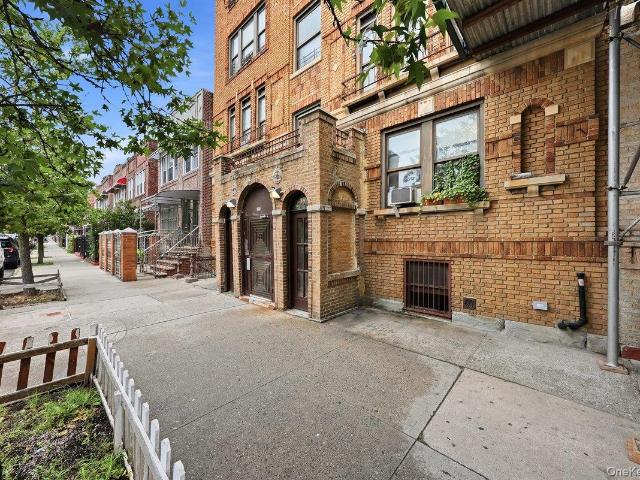 1226 Evergreen Avenue