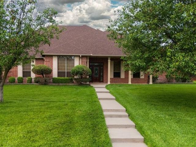 1226 Forest Park Dr, Weatherford, TX 76087