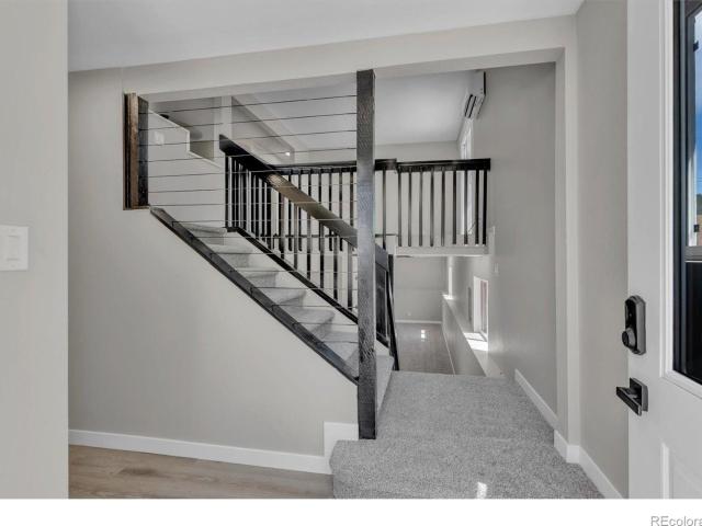 1226 Hunter Court