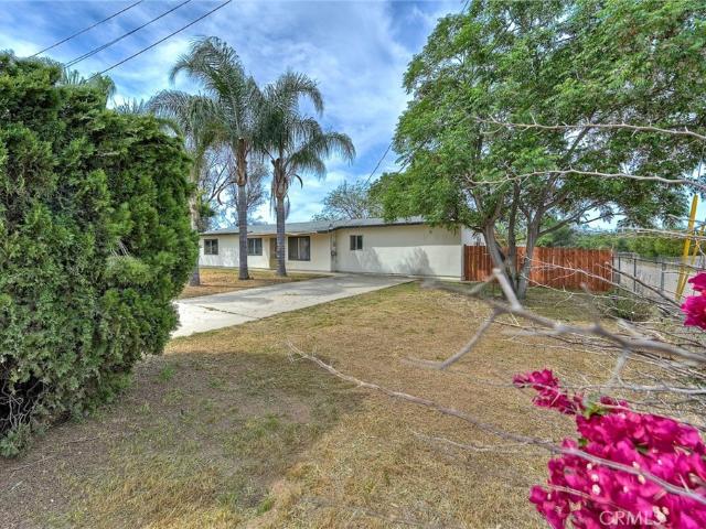 1226 Jaybird Ln, Ramona, CA 92065 | MLS #HD26071 | Compass