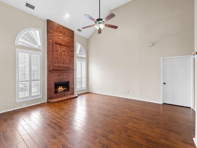 1226 Rivercrest Dr, Mesquite, TX 75181 | MLS #21112