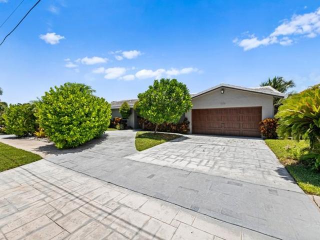 1226 SE 14th St, Deerfield Beach, FL 33441