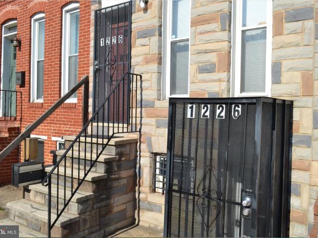 1226 W Cross St