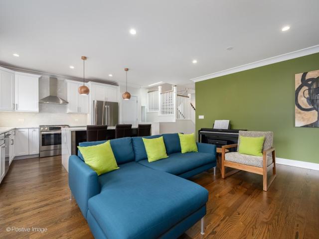 1226 W Winnemac Avenue # 3S