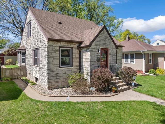 1226 20th St S, La Crosse, WI 54601