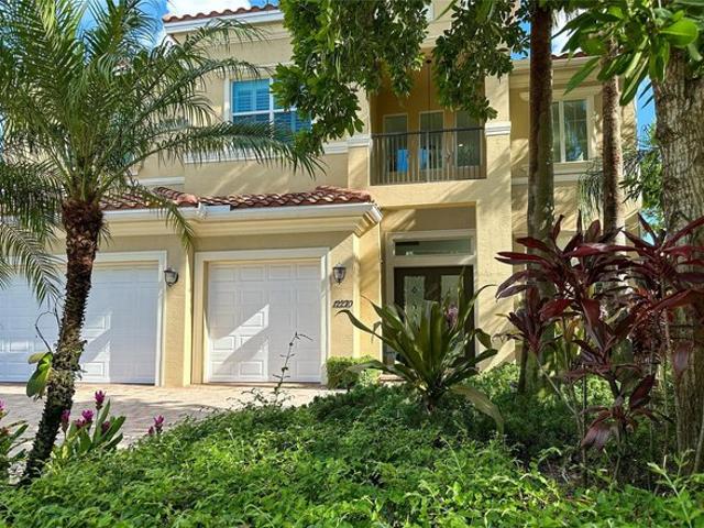 12270 Sunnydale Dr, Wellington, FL 33414