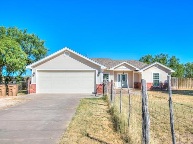 12274 Twin Lakes Ln, San Angelo, TX 76904