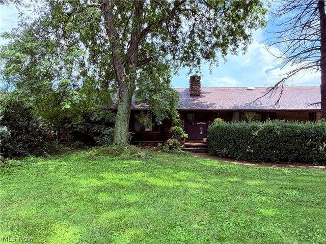 12276 Cleveland Ave NW, Uniontown, OH 44685