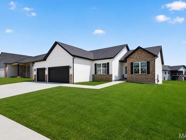 1227 Ole Town Bridge Dr, O'Fallon, IL 62269