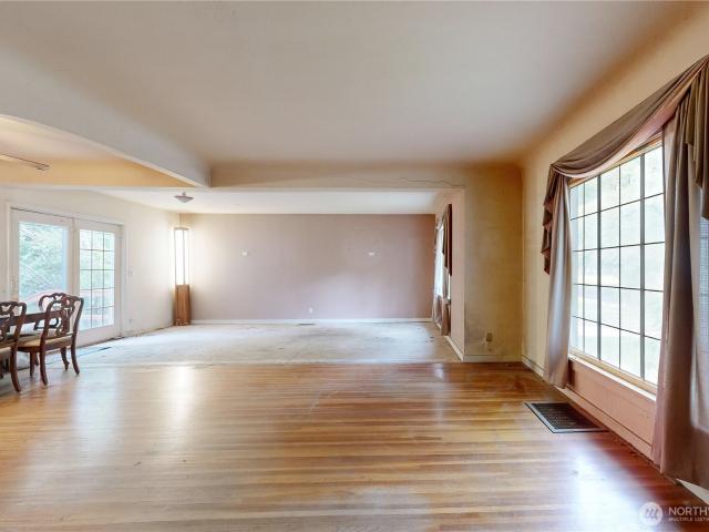 1227 Alvarado Terrace