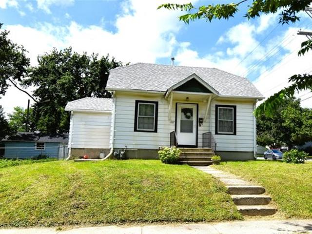 1227 Carroll Ave, Ames, IA 50010