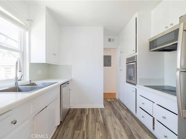 1227 E 1st St Apt 2F, Long Beach, CA 90802
