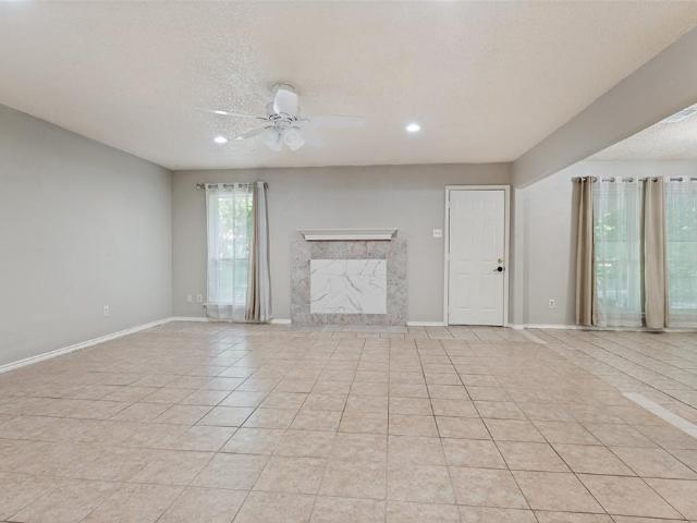 1227 Elsmere Drive