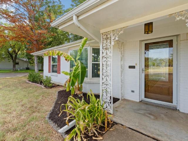 1227 Hilltop Drive