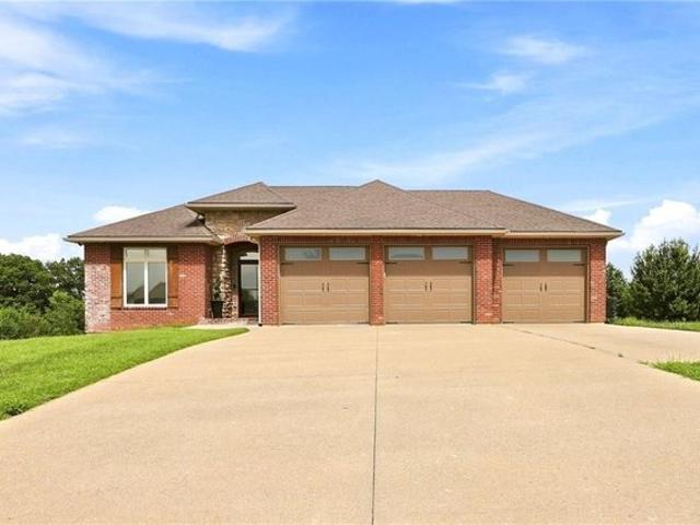 1227 Holland Sq, Warrensburg, MO 64093