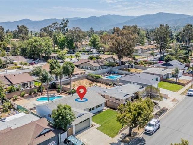 1227 Jadestone Ln, Corona, CA 92882