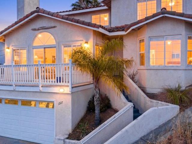 1227 LA Mesa Ave, Spring Valley, CA 91977