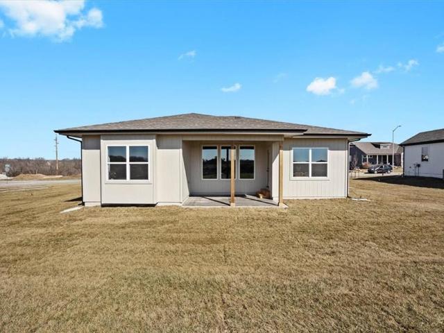 1227 Larkspur Pl, Raymore, MO 64083 | MLS #2601