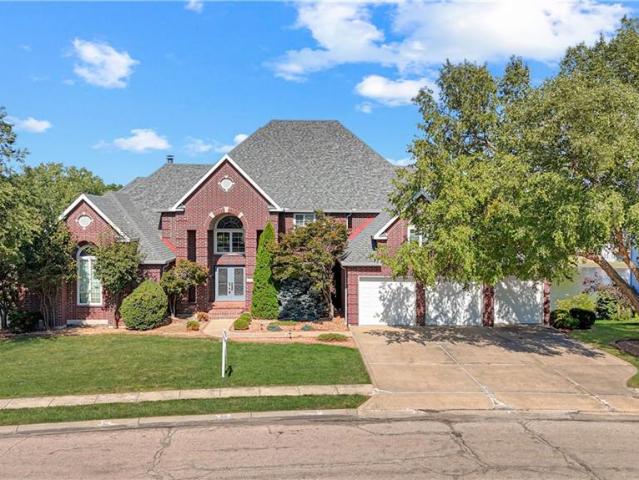 1227 Pembrooke Drive