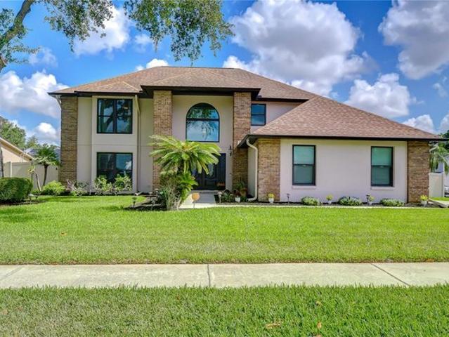 1227 Rainbrook Cir, Valrico, FL 33596