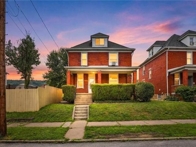 1227 Sycamore St, Connellsville, PA 15425
