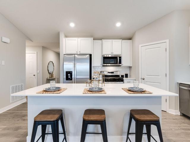 1227 th Street NE