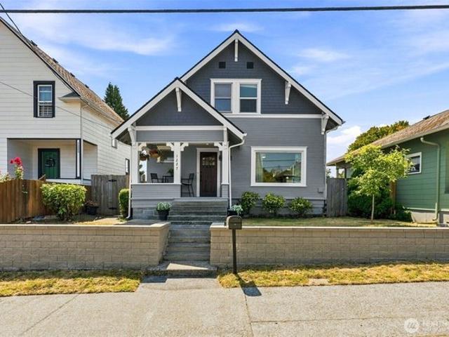 1227 5th St, Bremerton, WA 98337
