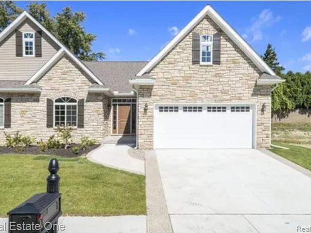 12280 Worthington Ct, Grand Blanc, MI 48439