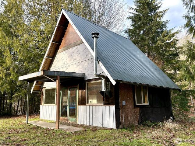12280 Center Road