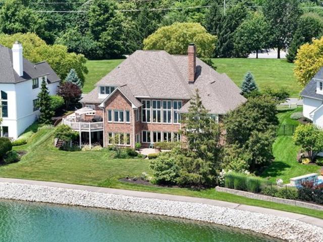 12287 Heatherstone Pl, Carmel, IN 46033