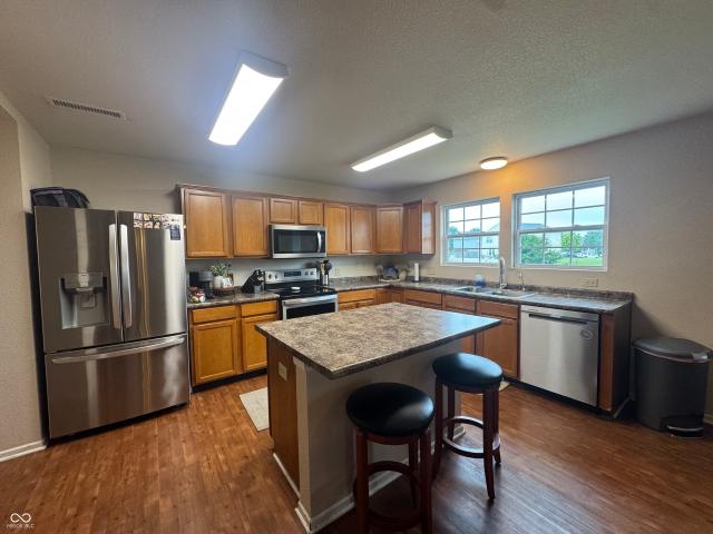 1228 Maple Trace Way