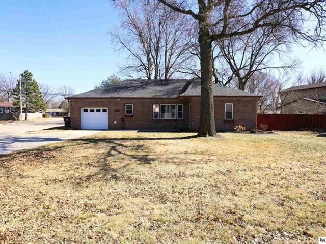 1228 N Delaware Ave, York, NE 68467